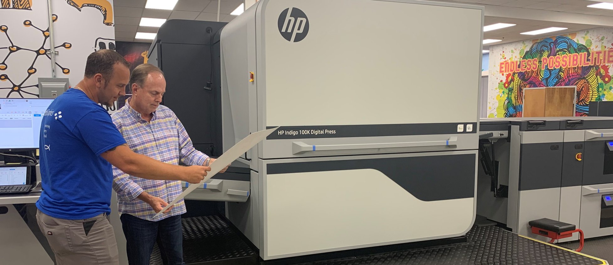 Bennett Graphics Tingkatkan Layanan Cetak Cepat dengan HP Indigo 100K ...